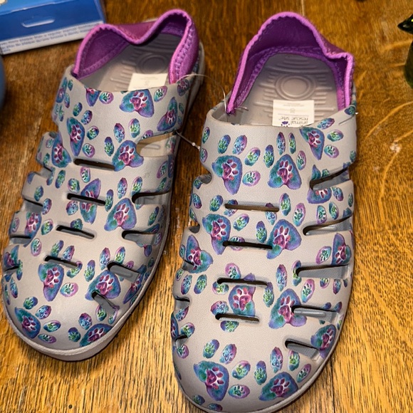 The Animal Rescue Site | Shoes | Animal Rescue Womens Shoes Size 9 Dog ...